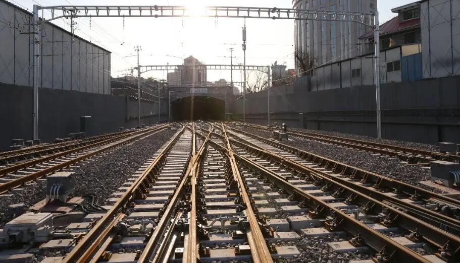 Application Of Laser Cleaning In Railway Rails - IF INTELLIGENT